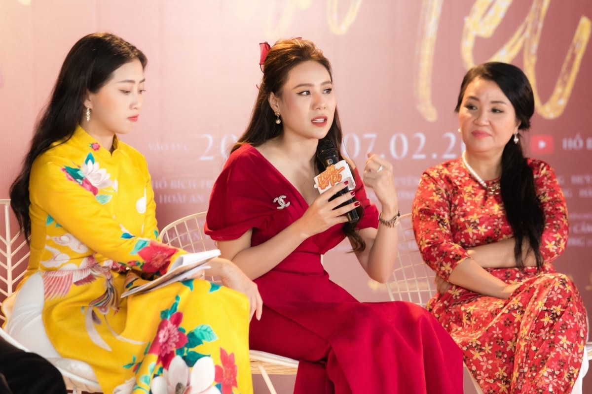 Hồ Bích Trâm Chia Sẻ Từng Bị Stress Nặng Khi Làm Web Drama Về Nhà ăn Tết