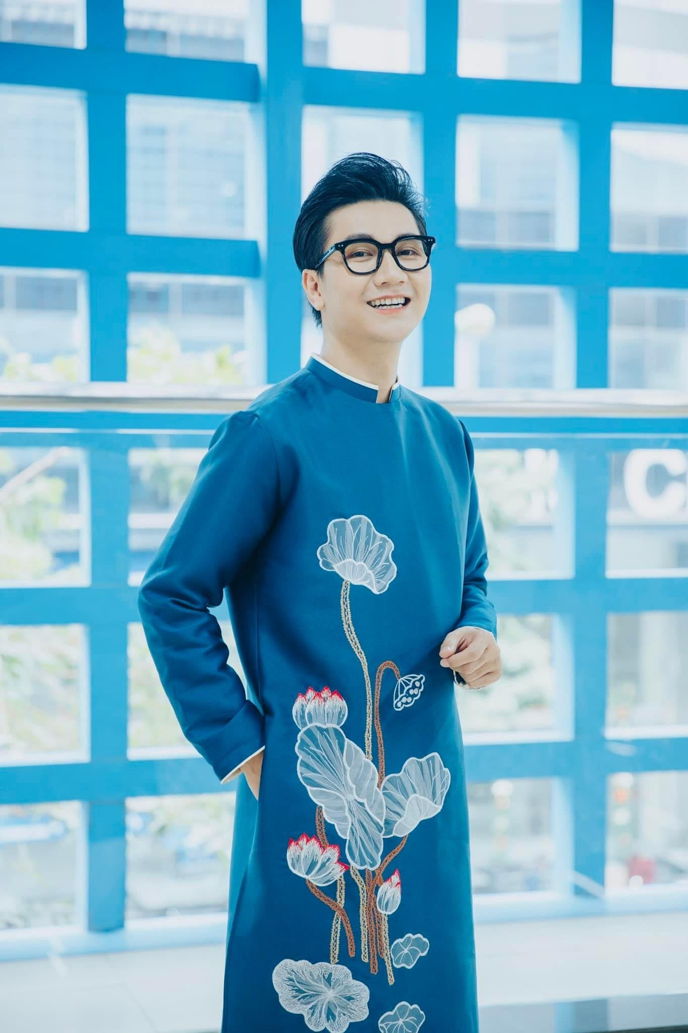 Chuyện tình duyên dàn MC nam thần, mỹ nữ của 'Bữa trưa vui vẻ'