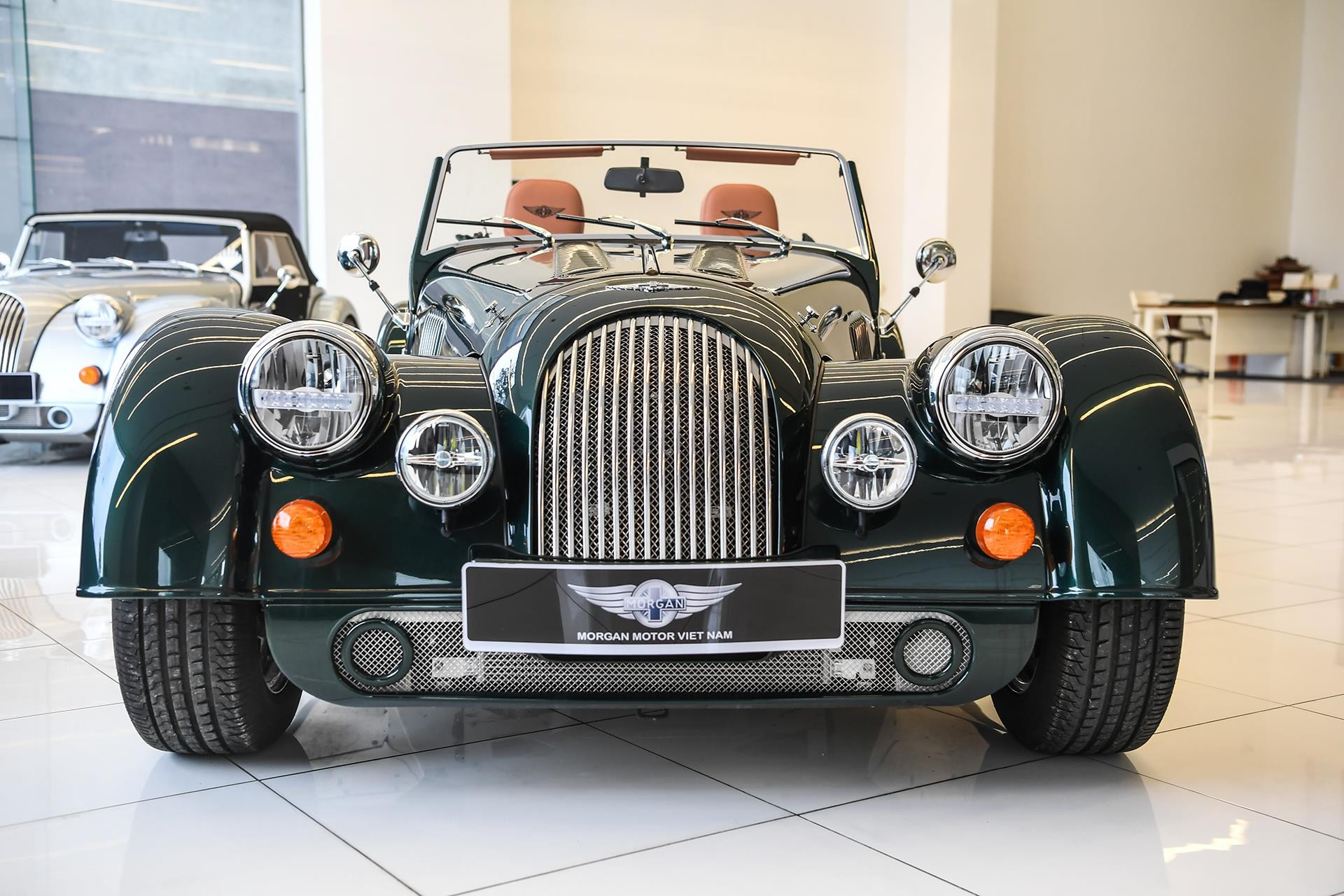 Cận cảnh Morgan Plus Four 2022 tại Việt Nam