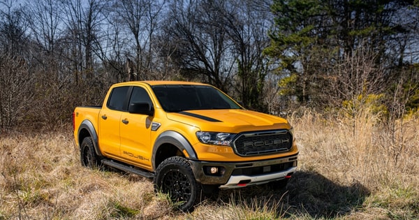 Ford Ranger 2022 hầm hố hơn với gói độ hơn 300 triệu đồng của Roush ...