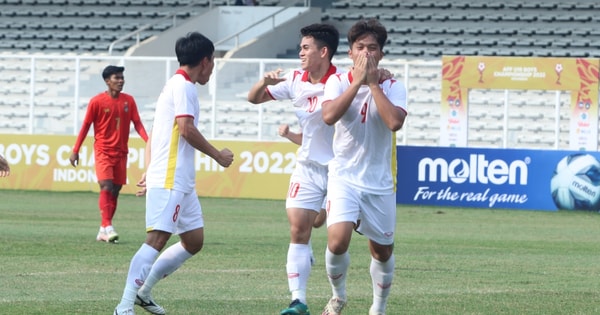 Trực tiếp U19 Việt Nam 1-0 U19 Myanmar: Quốc Việt lập công